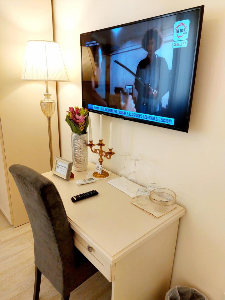 Piccolo Mondo Verona 'Deluxe Suite & Rooms' - Verona