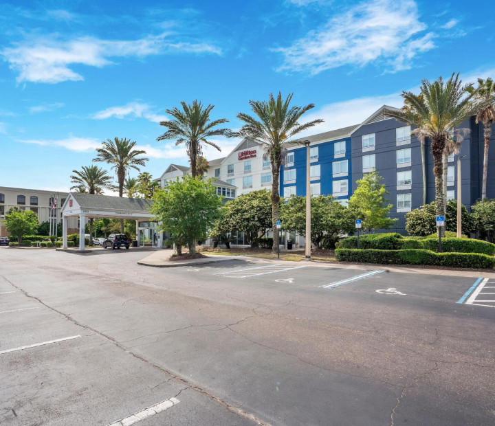 Hilton Garden Inn Jacksonville Airport - Jacksonville, FL