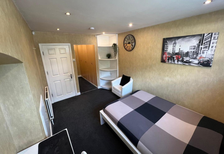 Beddington Park Lodge East - Beckenham