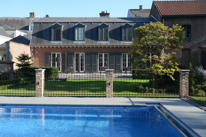 Notarishuis Beveren B&b - Beveren