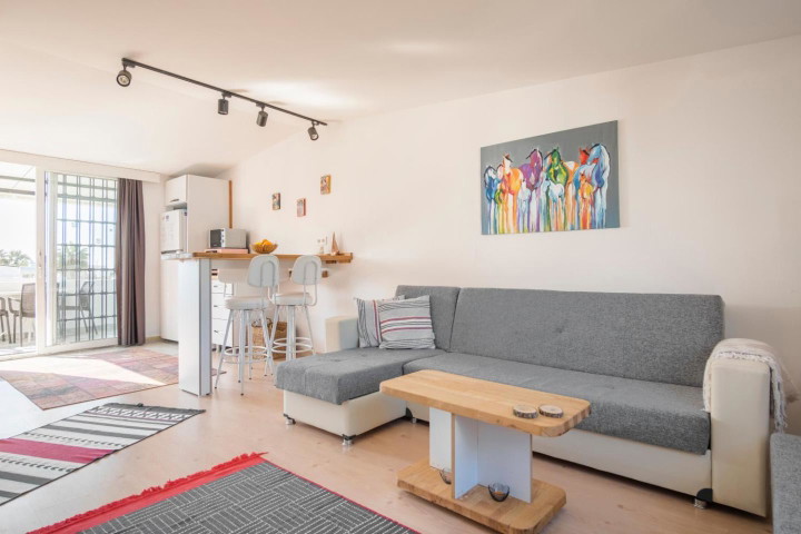 Central, Cozy, 15 Min Walk To The Beach, Fast Wi-fi, Free Parking, 4ppl - Torba