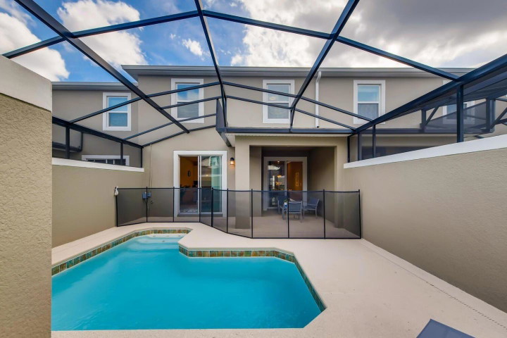 4321 Qs - Magical Haven Townhome W Pool - Kissimmee, FL
