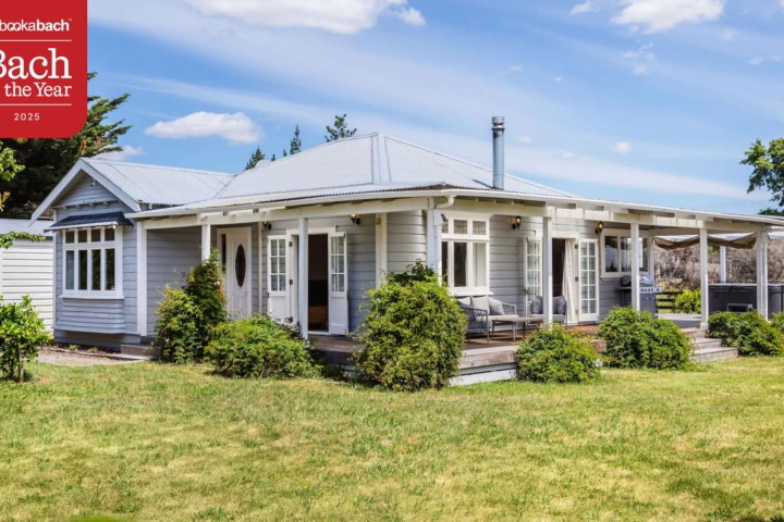 Brooklands Cottage - Award Winning Villa - Martinborough