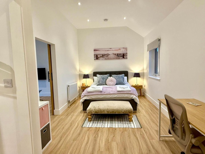 Bespoke 1 Bedroom Barn By Stansted Airport & Holiday Parking - Hertfordshire