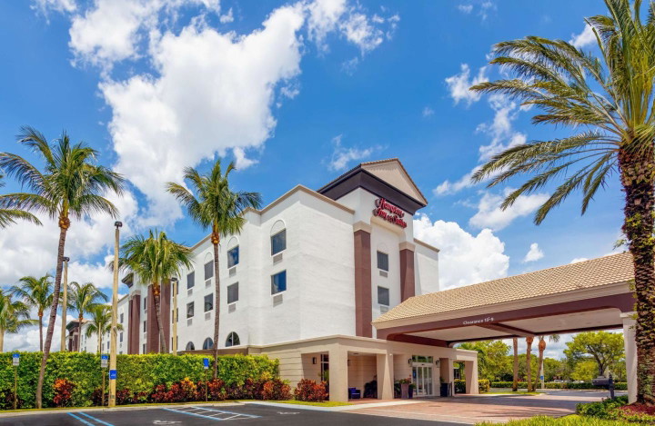 Hampton Inn & Suites Wellington - Royal Palm Beach, FL