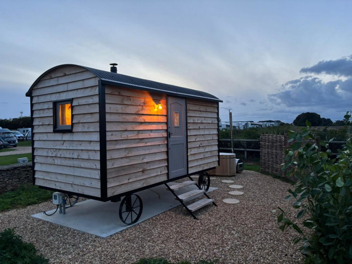 Shepherd's Huts At Cotswold Hills Country Park - Warwickshire