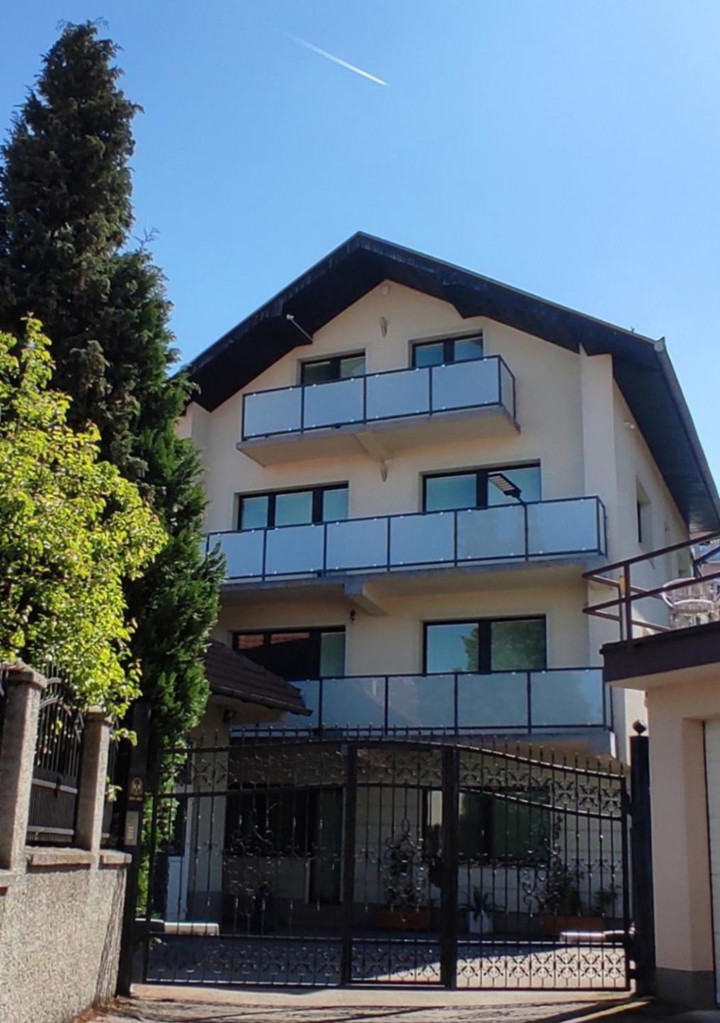 Peaceful Vacation Villa & Garden - Sarajevo