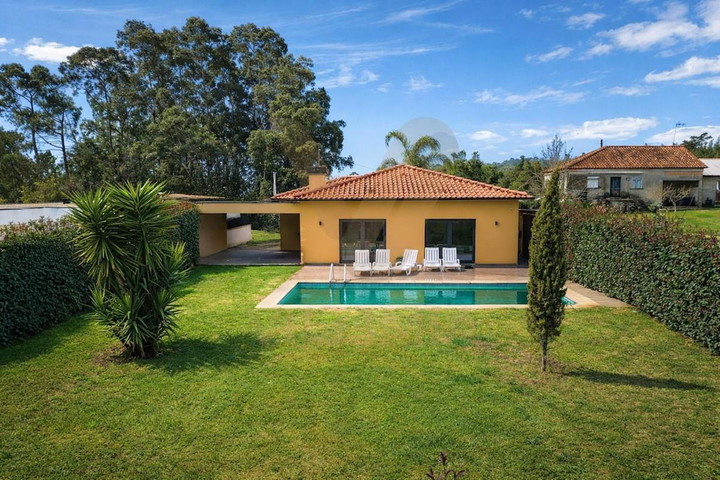 Stunning Villa With Pool And Garden - Ponte de Lima