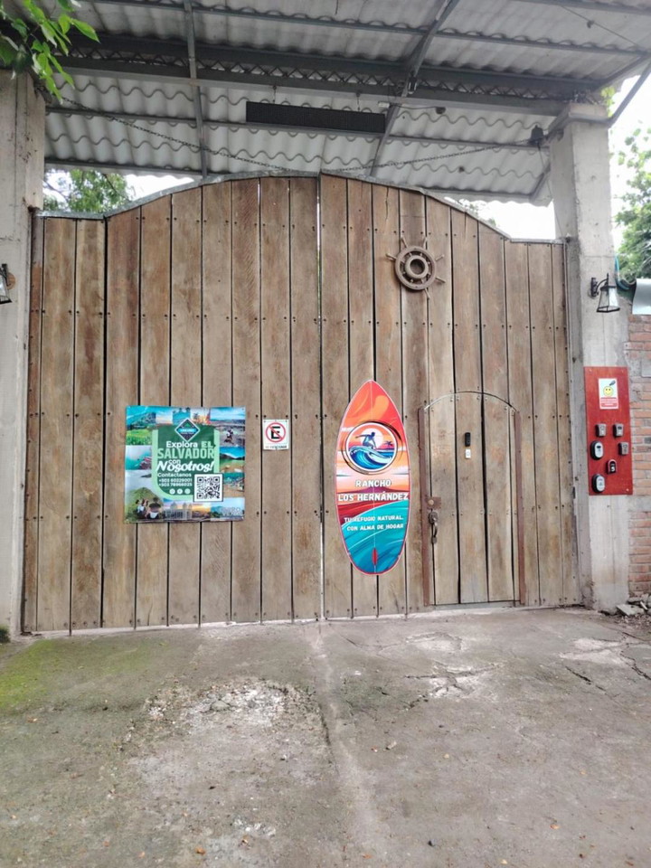 Rancho Los Hernandez - Surf City - El Tunco - El Salvador