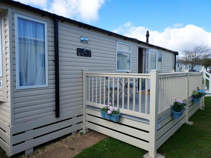 Shorefield Country Park Self-catering Holiday Home - Lymington