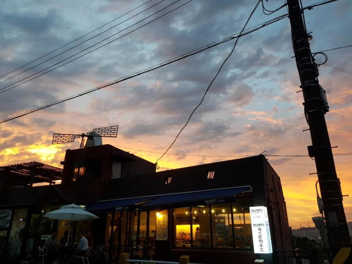 White Windmill Guesthouse - South Korea