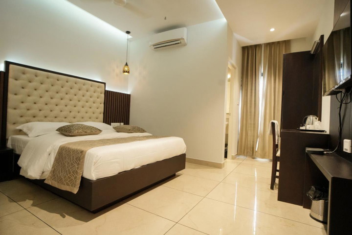 Sulu Residency - Kochi