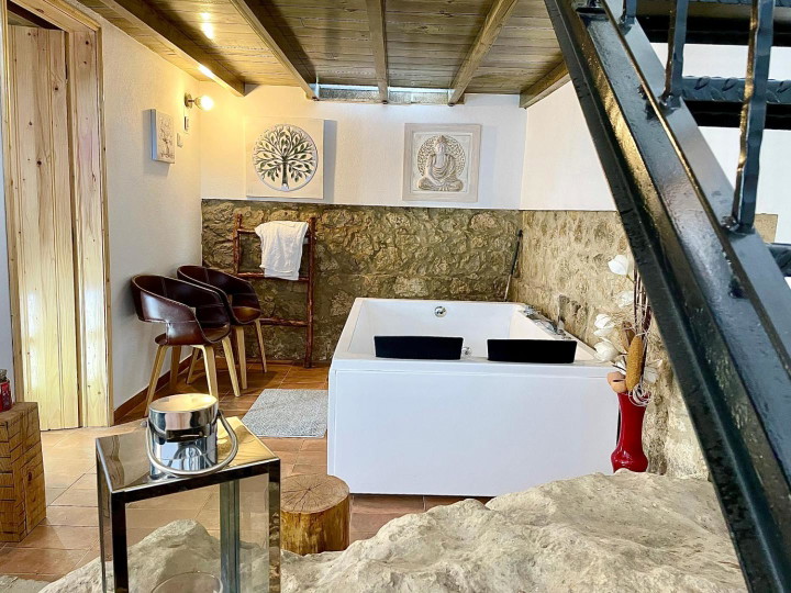Tufa Guest House, Wellness & Spa - Villa Campus - Torres Novas