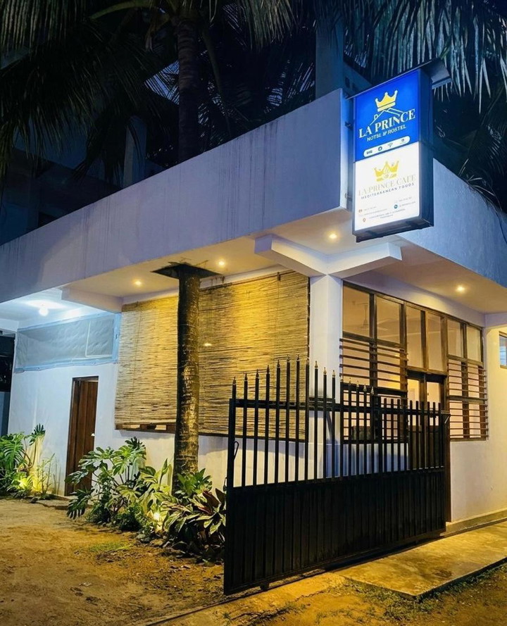 La Prince Hotel And Hostel - Sri Lanka