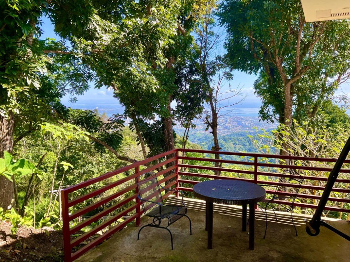 Aguanga Cabin At Threesome Cafe - Philippines