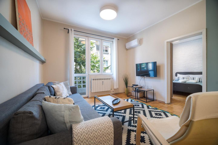 Cozy 1 Bdrm, Top Center, Solunska Near Vitoshka Street - Sofia