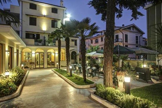 Hotel Ester Safer - Abruzzo
