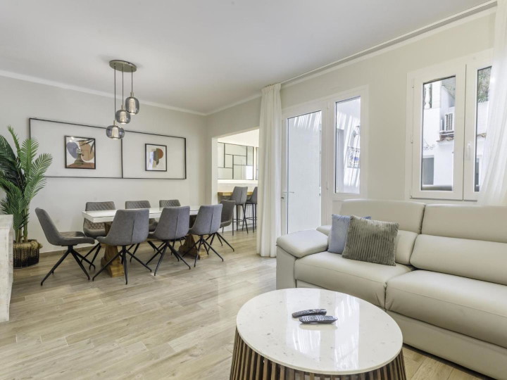 Sitges Centre Mediterranean House- 5 Bedroom, 4 Bathroom, Terrace Courtyard, Private Rooptop Pool - 錫切斯