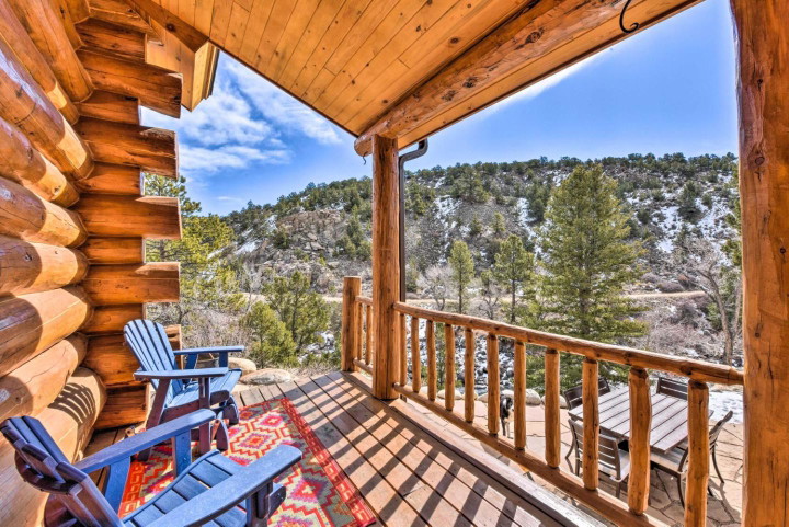 Riverfront Retreat W/ Hot Tub: Fish & Hike! - Buena Vista, CO