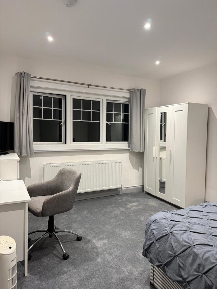 Lovely And Modern Room In London City - Londres
