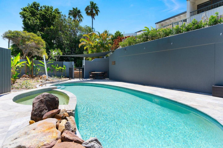 Yarraga Tropical Escape With Pool & Private Rooftop - Peregian Beach