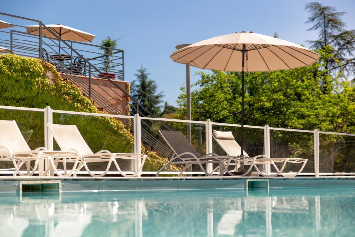 Hôtel & Résidence Lou Paradou Gréoux Les Bains - Gorges du Verdon
