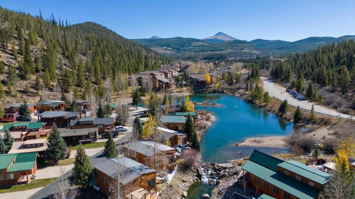 2br Riverside Cabin Near Trails With Hot Tub Access - Colorado