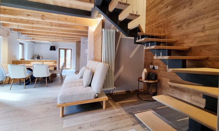 Alpine Chic Retreat - La Thuile