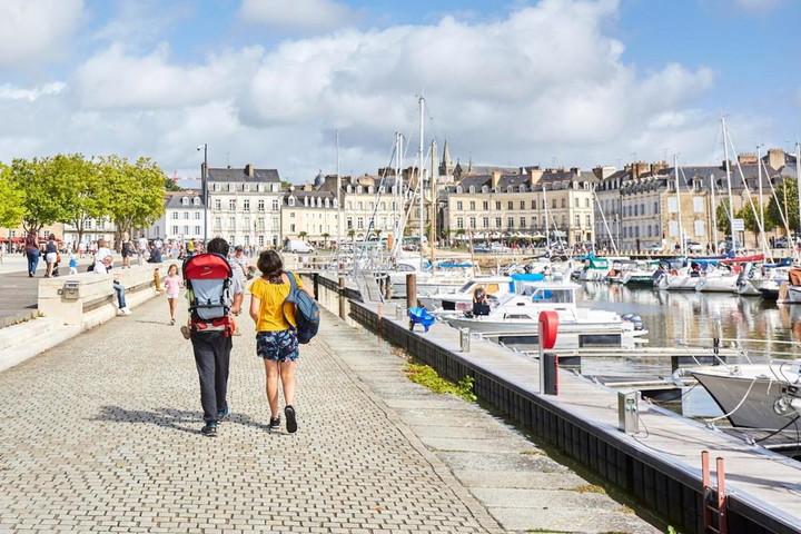 Bel Appartement Avec Grande Terrasse, Linges Inclus - Vannes