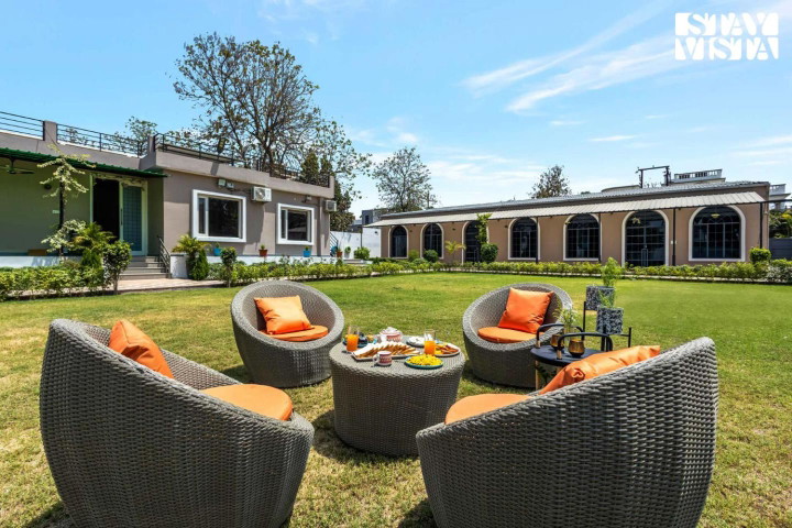 Stayvista's Arcadian Manor - 3bhk Villa With Private Pool & Bbq - Varanasi