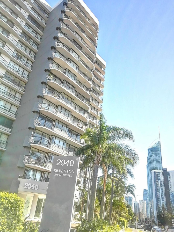 Baronnet Apartments - Surfers Paradise