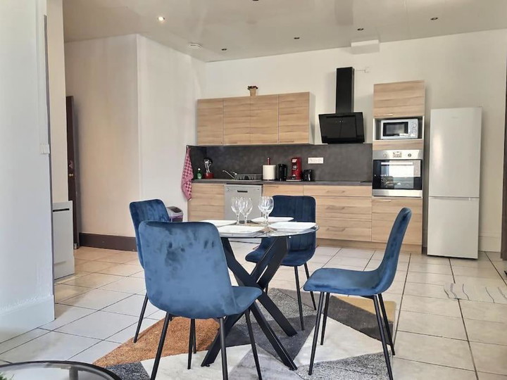 Appartement ÉLégant Et Confortable Coté Gare - Lagnieu