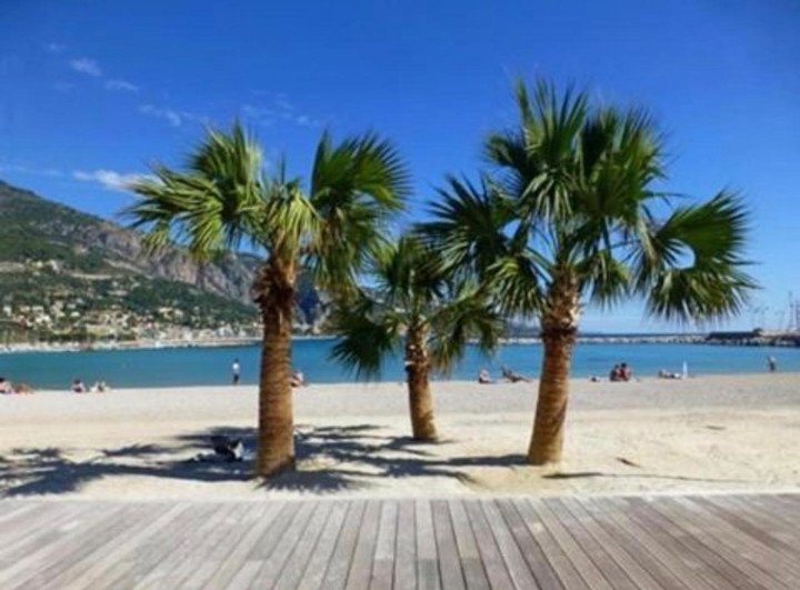 Chambre Dans Appartement Moderne Guest House - Roquebrune-Cap-Martin