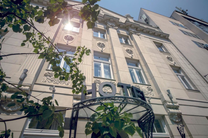 Public House Hotel - Belgrado