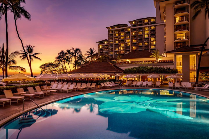 Halekulani - No Resort Fee - Honolulu, HI