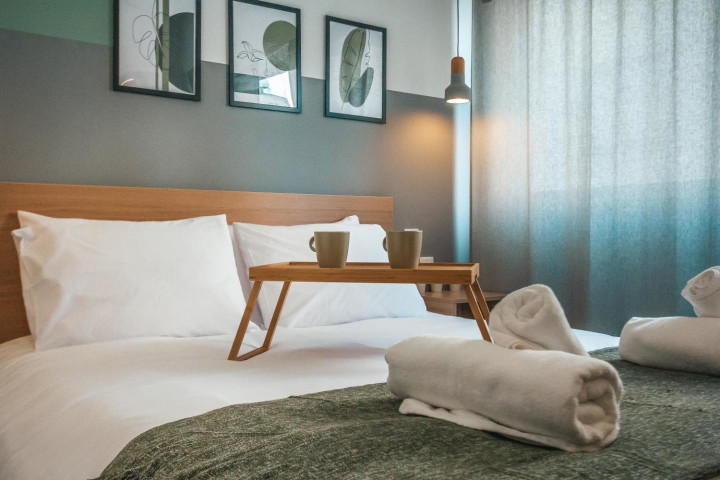 Designer 2-bedroom Apartment 150m From Mackenzie Beach - Larnaca