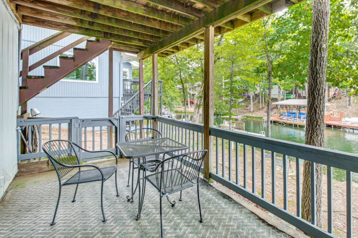 Lake Desoto Townhome W/ Private Dock! - Hot Springs Village, AR