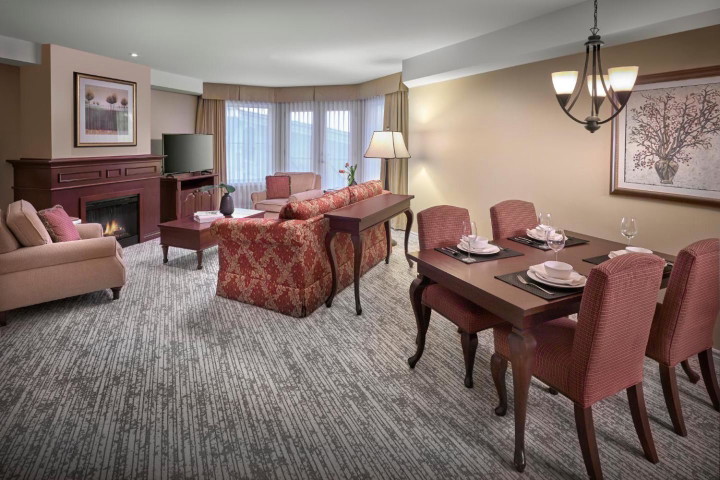 Sun Peaks Lodge - British Columbia