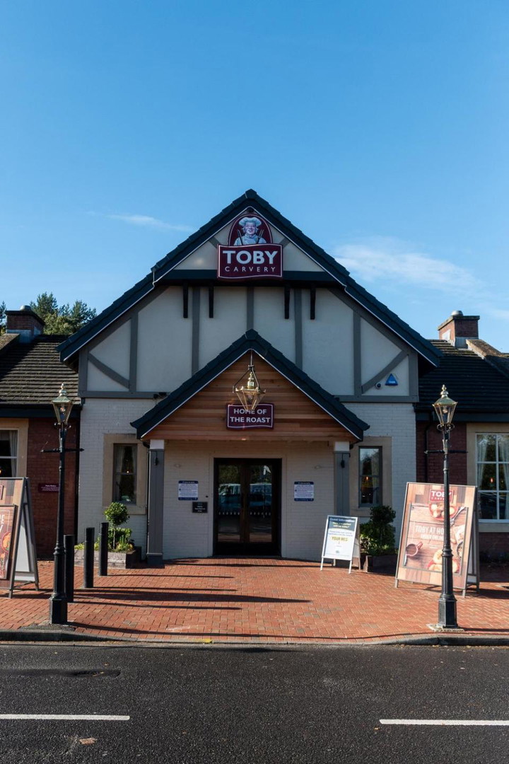 Toby Carvery Strathclyde, M74 J6 By Innkeeper's Collection - England