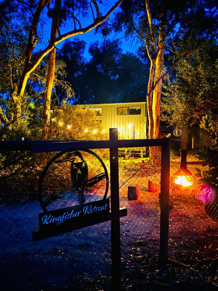Tiny House Glenrowan - Kingfisher Eco Retreat - Wangaratta