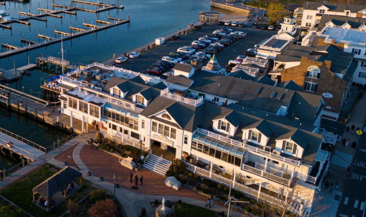 Danfords Hotel & Marina - Stony Brook, NY