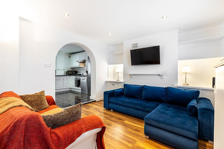 Stylish Earl's Court Getaway - London