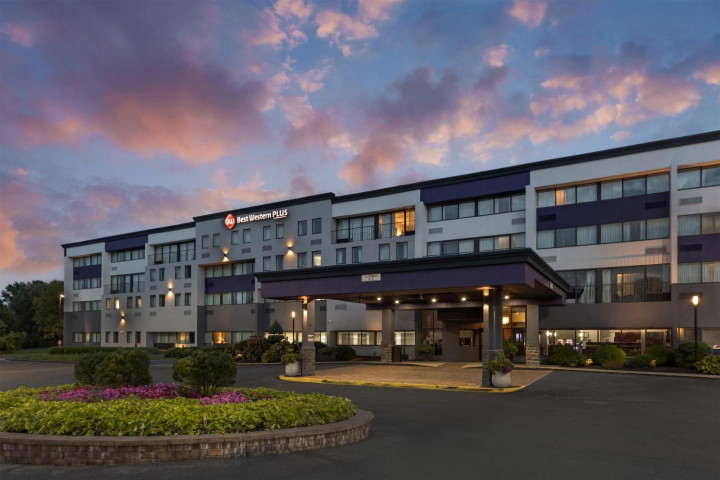 Best Western Plus Reading Inn & Suites - Reading, PA