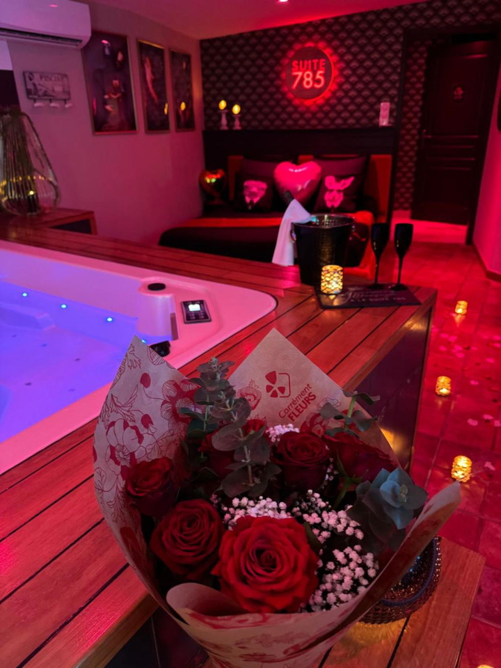Suite 785 Chambre Jacuzzi Sauna - Montauban