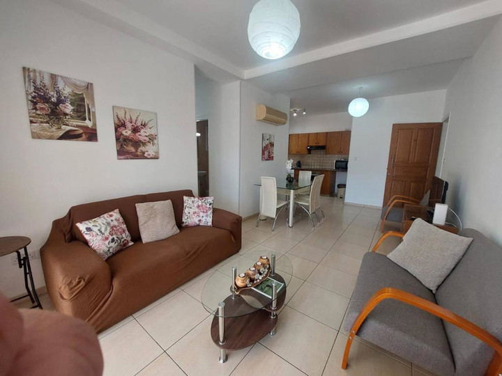Sunny 2 Bedroom Larnaca Center - Zypern