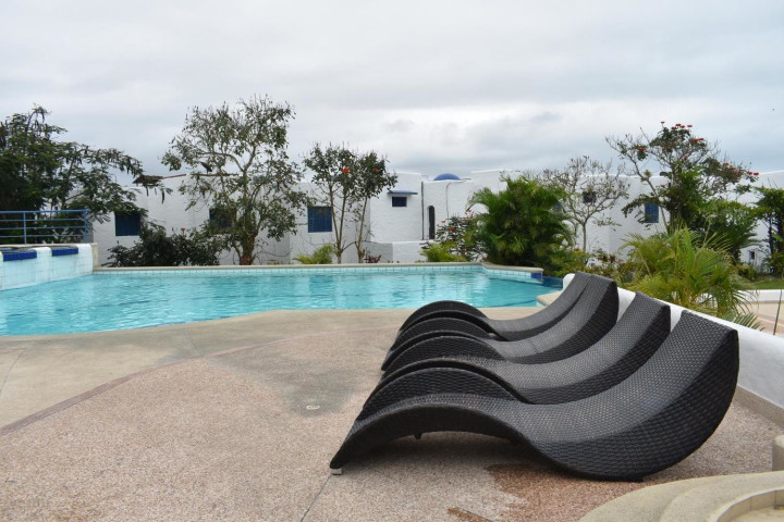 Exclusivo Departamento Frente Al Mar En Same, Casa Blanca - Ecuador