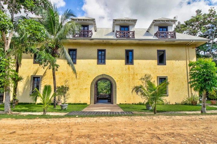 Toucan Suite @ Mahogany Hall - Belize