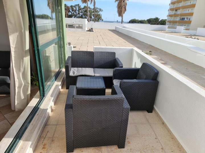 Apartamento Com 3 Quartos Em Frente A Praia - Portimão