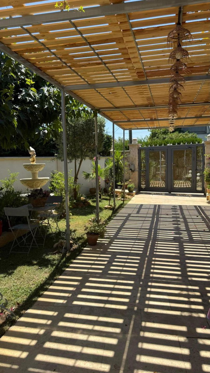 Superbe T2 Au Rez-de-chaussée Avec Jardin - Bellegarde