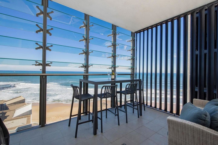 Sunkissed Surf Sanctuary On Newcastle Beach - Newcastle